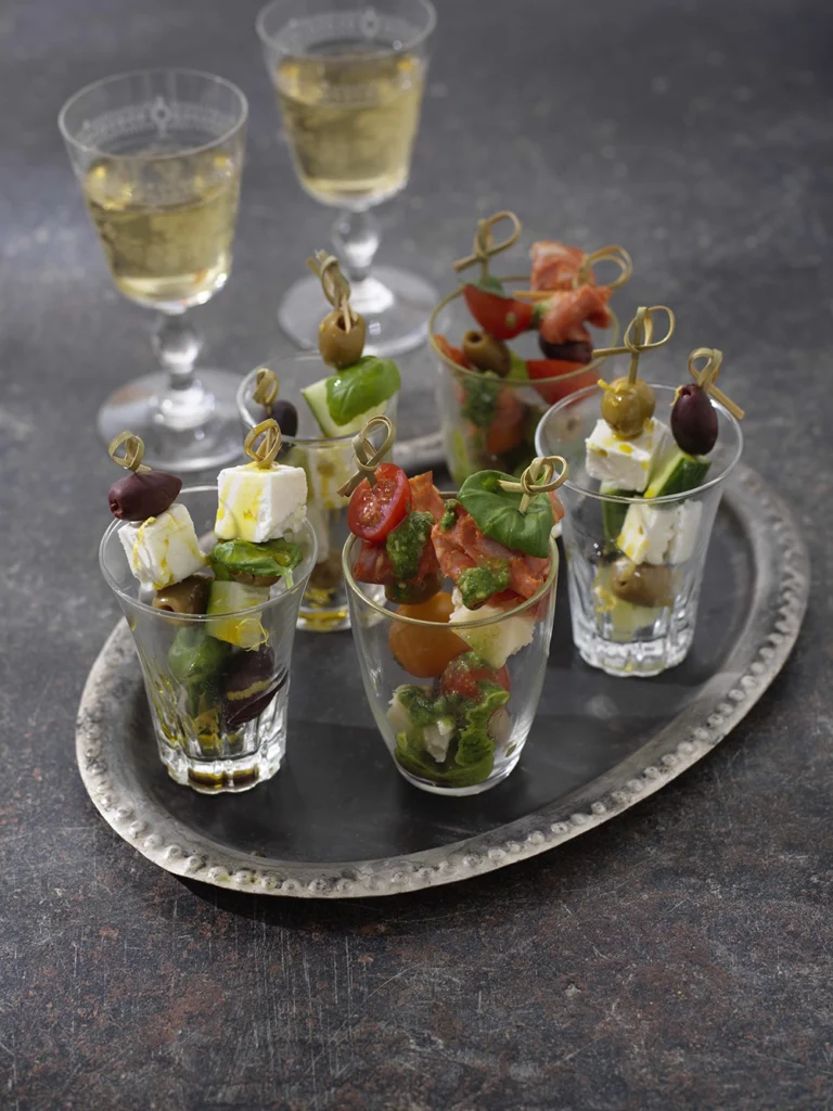 Små fina snackspett i smakrik dressing | Recept - Zeta